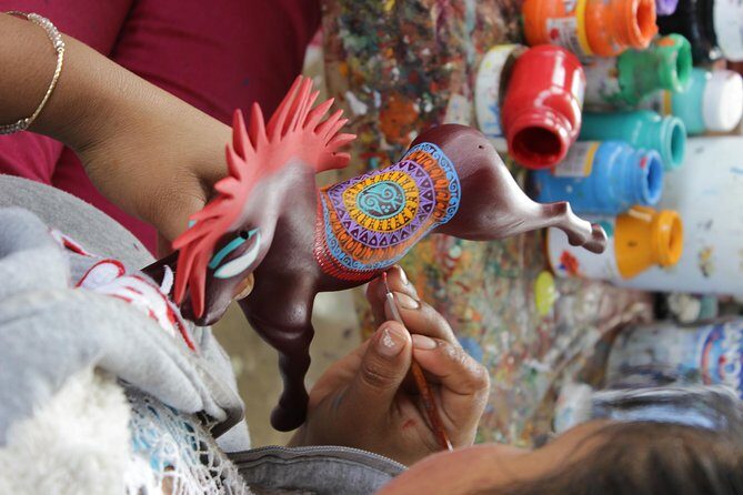 Monte Albán, Arrazola, Cuilapam y San Bartolo Coyotepec. - Art and Crafts in Arrazola and Coyotepec