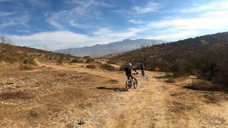 Monte Alban & Atzompa: MTB bike ride though local trails - Authentic Experiences and Authenticity
