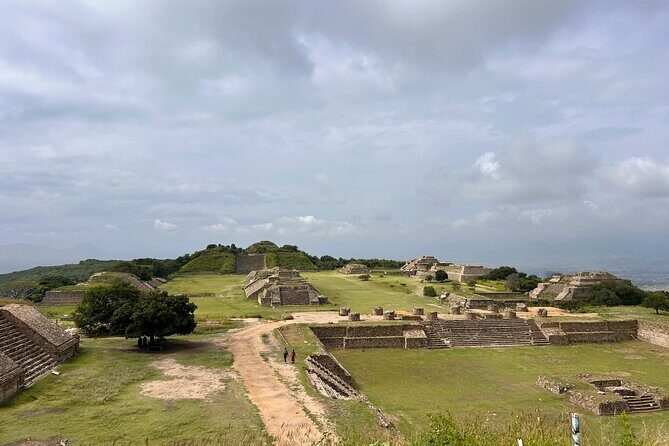 Monte Albán, Black Pottery and Alebrijes Full Day Tour. - Discovering Monte Albán: A Peek into Zapotec Civilization