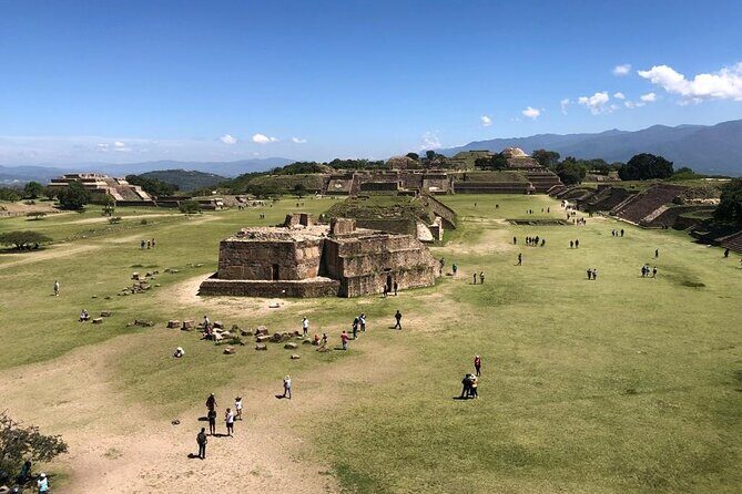 Monte Alban Shuttle - Authentic Experience