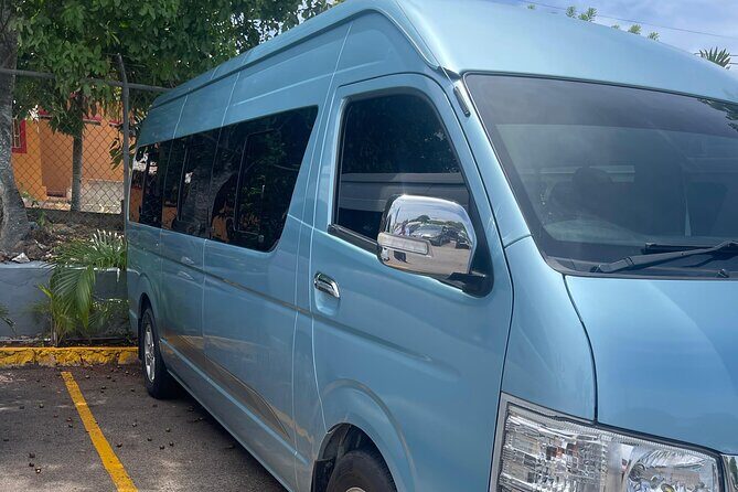 Montego Bay Airport and Couples Negril Private Shuttle - An Honest Look at the Transfer Experience