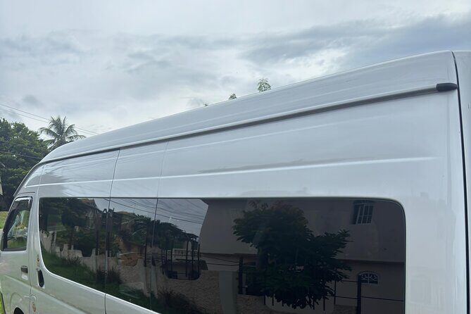 Montego Bay Airport and Grand Palladium Jamaica Private Shuttle - Is It Worth the Price?