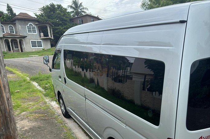 Montego Bay Airport and Hilton Rose Hall Resort Private Shuttle - Who This Service Is Best For