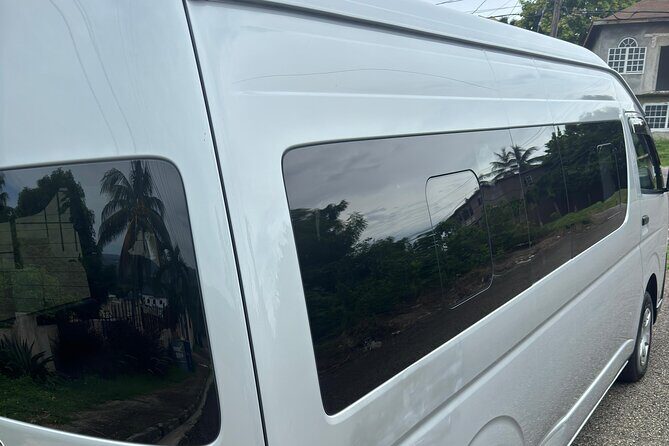 Montego Bay Airport and Sunset at the Palms Private Shuttle - Arrival at Sunset at the Palms