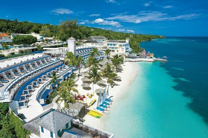 Montego Bay Airport Jamaica to Hotels in Ocho Rios - Practical Tips for Travelers