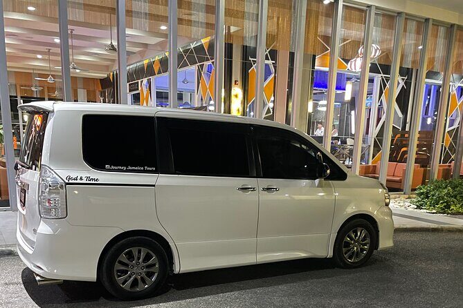 Montego Bay Airport Transfer - What to Expect from the Montego Bay Airport Transfer