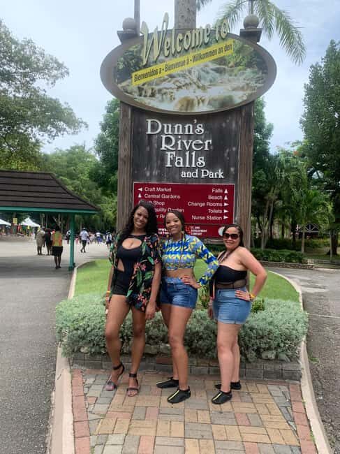 Montego Bay: Dunn's River Falls Private Excursion - Exploring the Itinerary and Experience