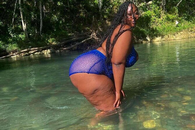 Montego Bay Highlights Tour with Shopping & Bamboo River Rafting - Key Points