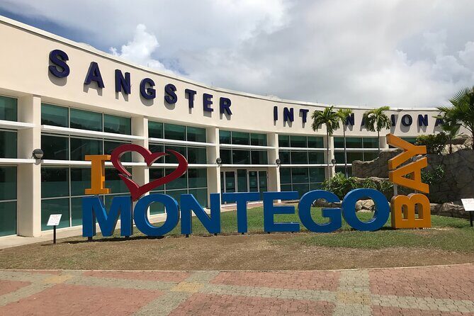 Montego Bay Hotels to Airport or Cruise Port Private Transfers - Who Should Consider This Service?