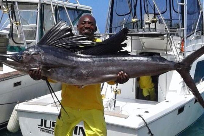 Montego Bay Private Deep Sea Fishing Boat Rental Jamaica - Key Points