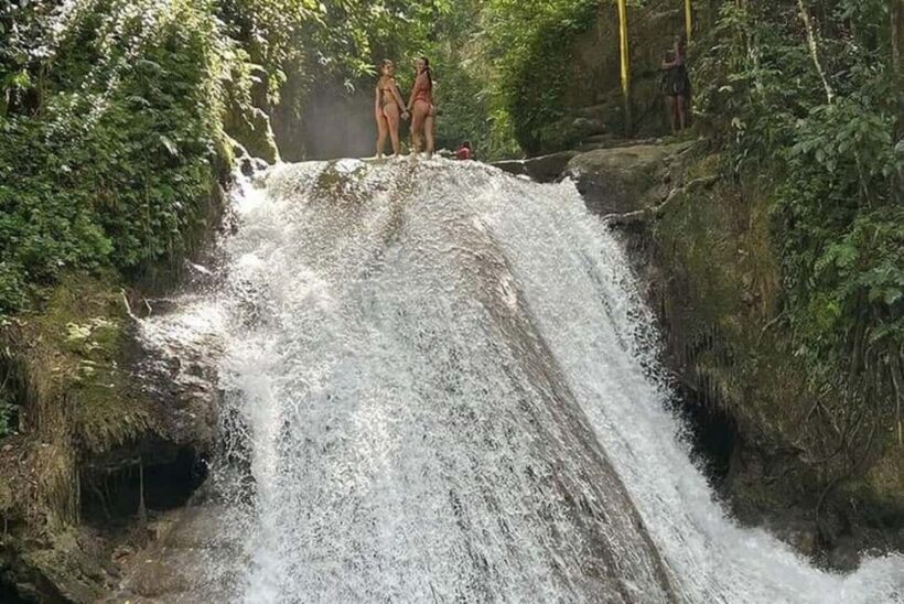 Montego Bay: Private Horseback Ride & Blue Hole Tour - What the Reviews Tell Us