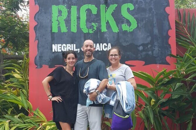 Montego Bay to Catamaran Cruise, Negril Beach and Rick's Café - FAQ