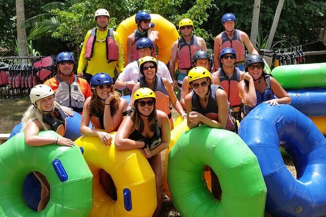 Montego Bay to Green Grotto Cave and River Tubing: Shared Tour - Exploring the Green Grotto Caves