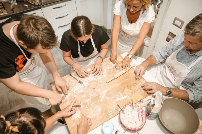 Montepulciano: Pasta and Tiramisu Class at a Local's Home - Key Points