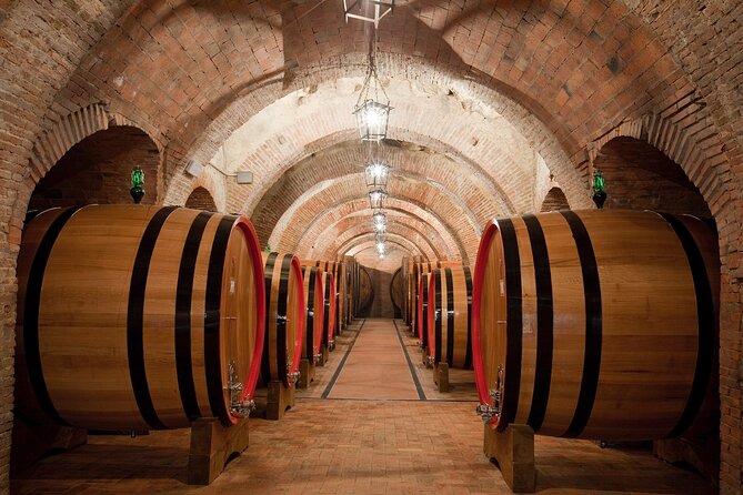 Montepulciano: Winery Tour & Tasting Experience - Winery Tour and Underground Etruscan Cellars