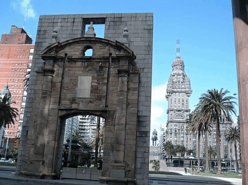 Montevideo : Highlights Walking Tour With A Guide - Final Thoughts