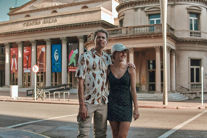 Montevideo: Walking Tour With Photographer and Audioguide - Preparing for the Tour