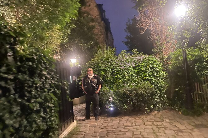 Montmarte Confidential - Price and Value