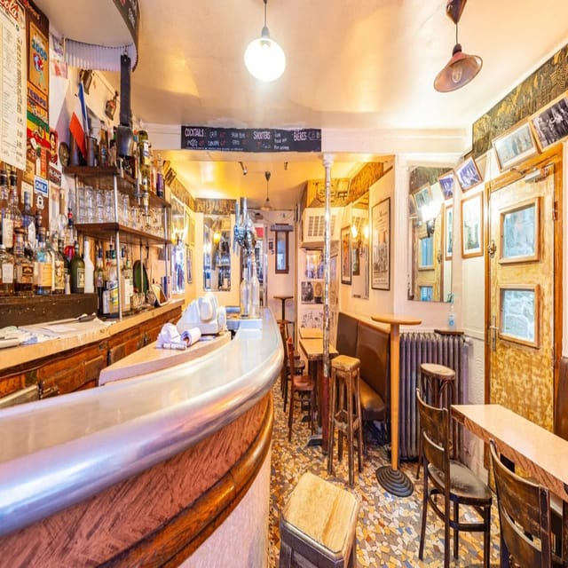 Montmartre Authentic Food Tours - Exploring Montmartres Iconic Sights