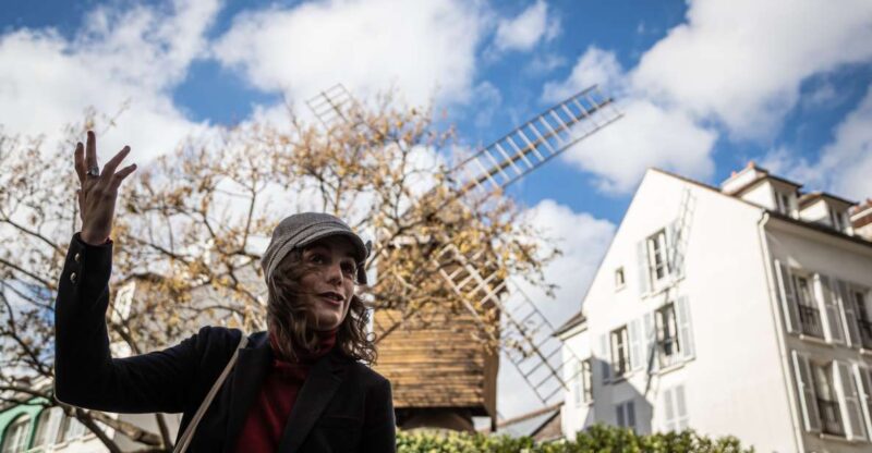 Montmartre en chansons: tour with a professional singer - Key Points