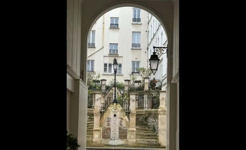 Montmartre for Art Lovers - Walking tour with Expert Guide - Key Points