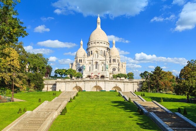 Montmartre Paris Walking Tour with Audioguide on Your Smartphone - The Practicalities: What the Tour Offers
