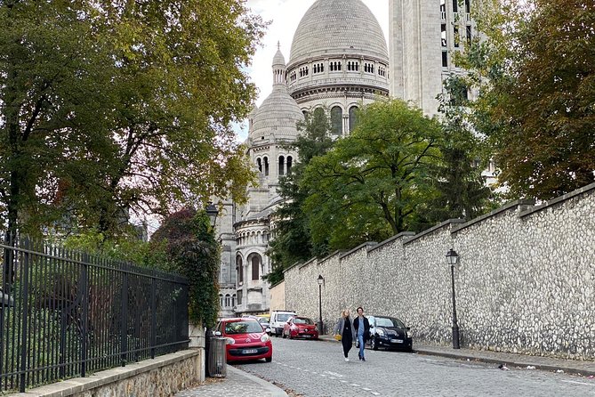 Montmartre Semi Private Walking Tour MAX 6 PEOPLE Guaranteed - What to Expect From Your Expert Guide