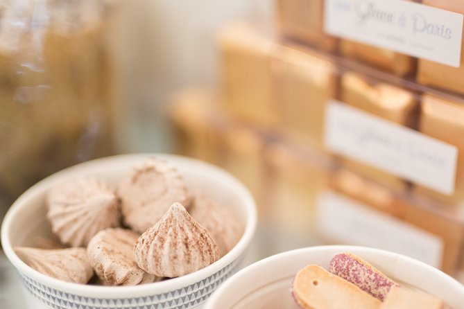 Montmartre the Private Food Tasting Tour With a French Gastronomy Expert - The Expertise of the Food-Expert Guide