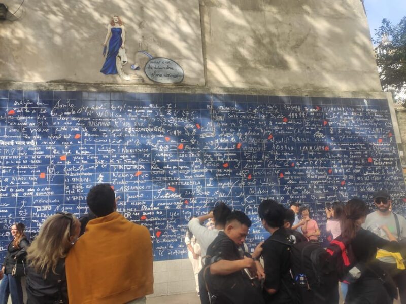 Montmartre Walking Tour with a Local Guide - End of Tour: Same Meeting Spot