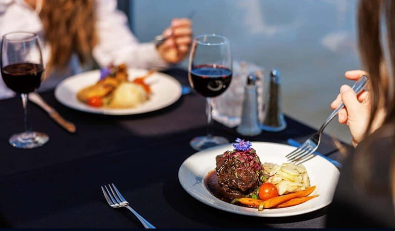 Montréal: 3 or 5-Course Dinner Cruise with DJ & Dancing - Authentic Perspectives from Past Guests