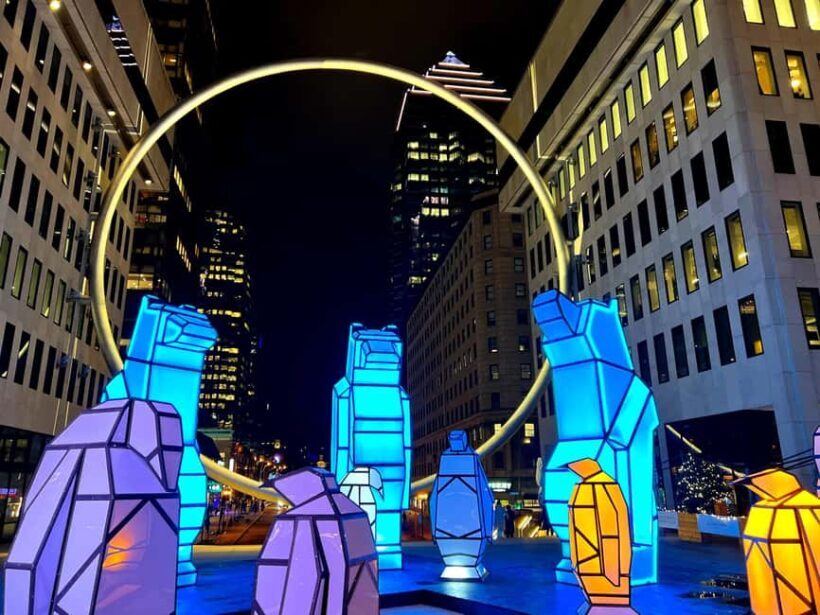 Montreal: Christmas Lights Private Walking Tour - What To Expect: A Walkable, Enjoyable Two Hours