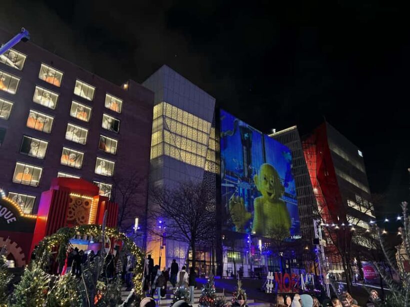 Montreal: Christmas Lights Private Walking Tour - The Sum Up