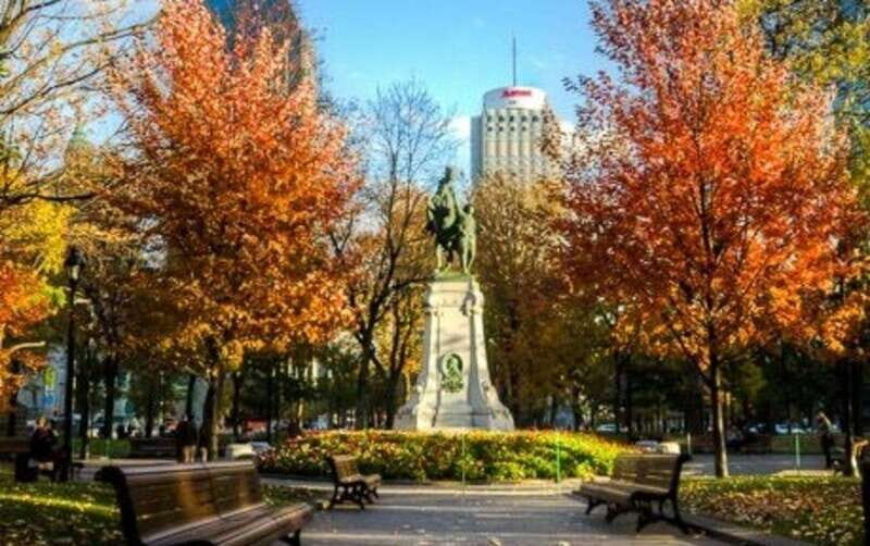 Montreal : Downtown & Underground Walking Tour with a Guide - Who Should Consider This Tour?