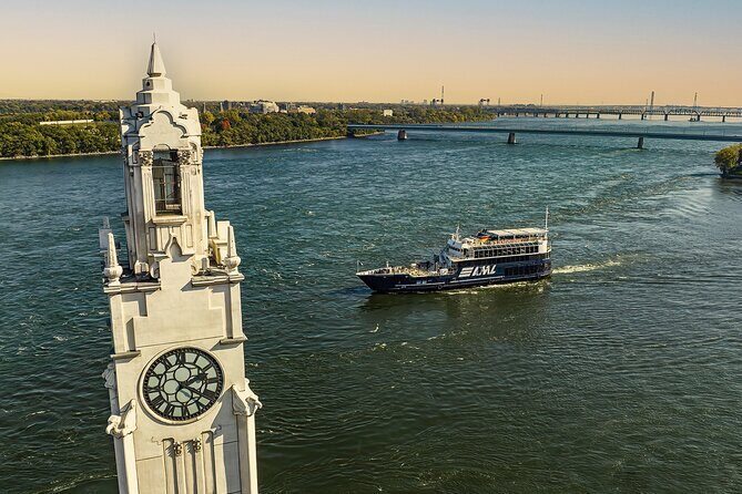 Montreal: Evening cruise with DJ - An In-Depth Look at the Montreal Evening Cruise