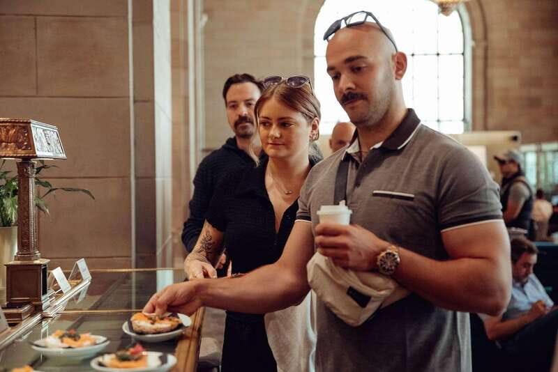 Montreal: Old Montreal Food and Drink Tour - Montreal: Old Montreal Food and Drink Tour