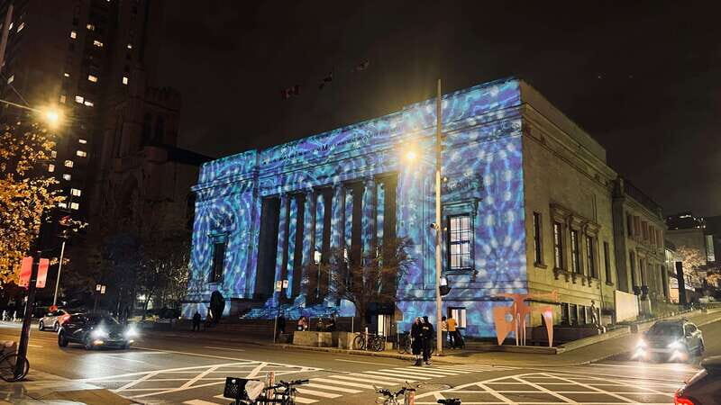 Montreal: Private Tailored Night Walk for Layover Travelers - FAQ