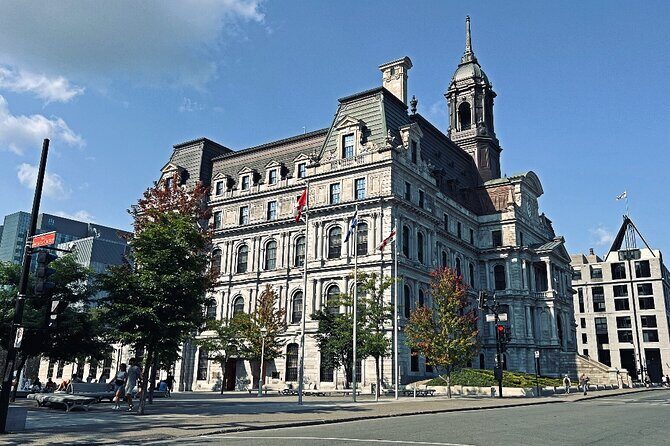 Montreal Private Walking Tour to Downtown RESO and Old Montreal - FAQ
