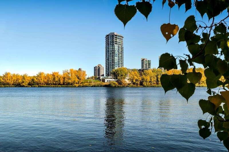 Montreal: Private Walking Tour with Pickup - Key Points