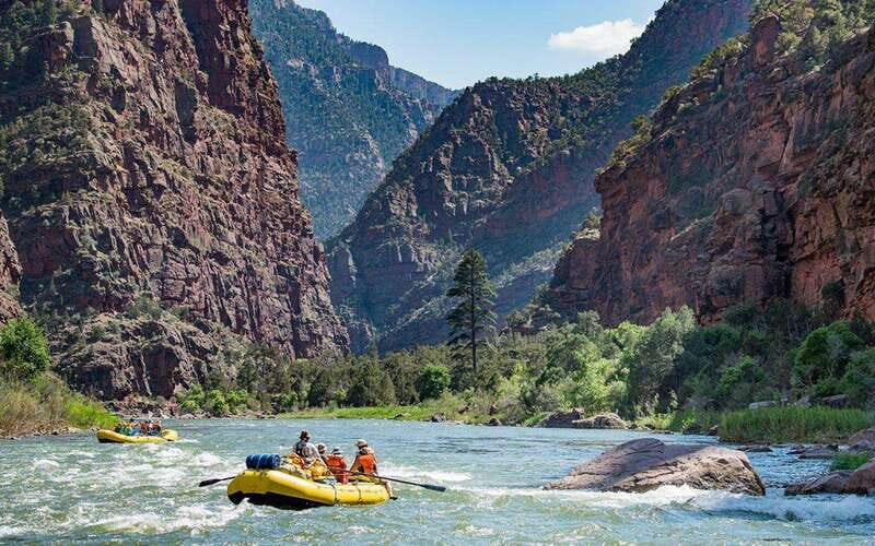 Montreal Rapids: All-Inclusive Rafting Adventures - Food, Comfort, and Convenience