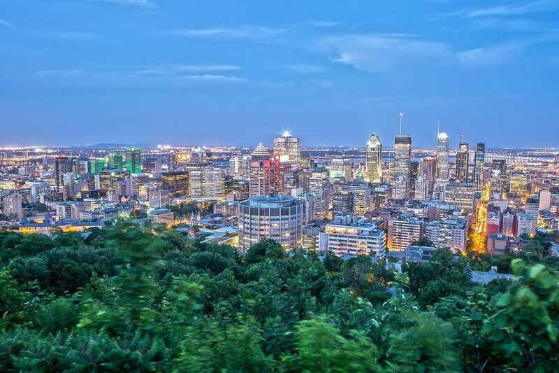 Montreal: Small Group Night Tour with La Grande Roue Entry - FAQ