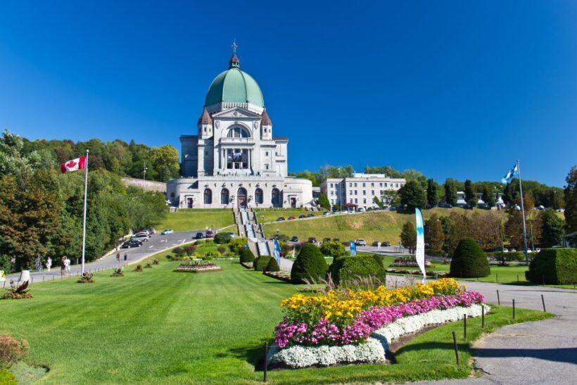 Montreal: Small Group Tour with River Cruise and Notre Dame - FAQ
