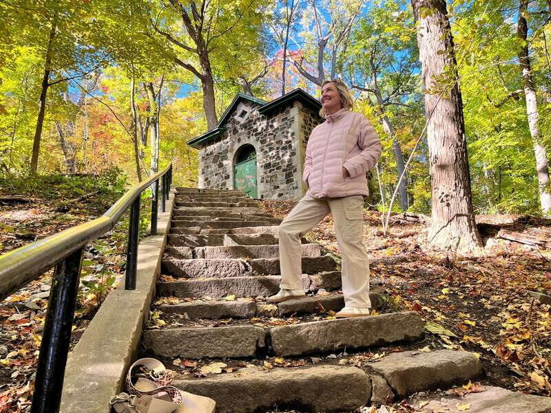 Montreal's Mount Royal Tour - An Introduction to Montreal’s Mount Royal Tour