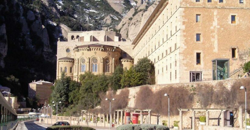 Montserrat: 6-Hour Tour with a Choice of 3 Levels of Hiking - Who Should Consider This Tour?