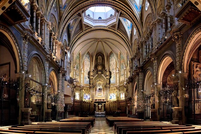 Montserrat Afternoon Tour & Black Madonna Priority Access - Exploring the Black Madonna: Symbolic Significance