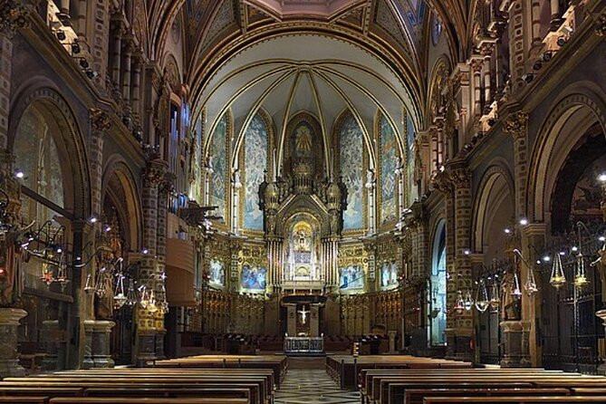 Montserrat and winery private daytrip from Barcelona - Authentic Experiences That Stick