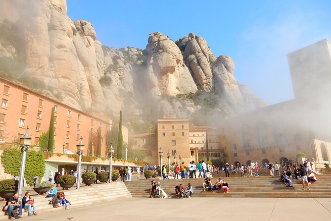 Montserrat Day Trip With Lunch and Wine Tasting From Barcelona - Visiting a Boutique Winery in Penedes