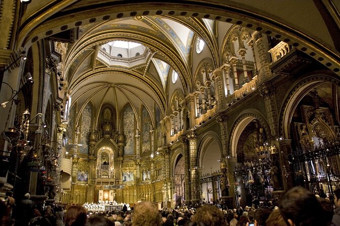 Montserrat Guided Tour With the Black Madonna & the Boys Choir - Meeting Point and Transportation