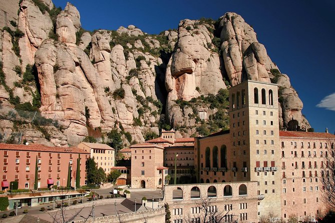 Montserrat Half Day with Cable Car and Easy Hike from Barcelona - Practical Tips for a Smooth Trip