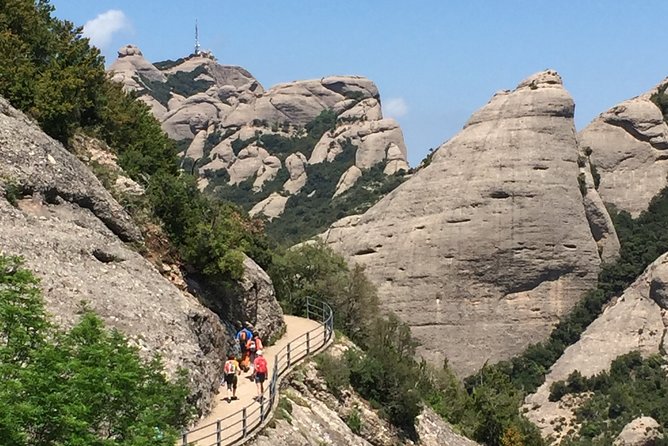 Montserrat Monastery Small Group Tour & Scenic Easy Hiking - Exploring the Montserrat Monastery