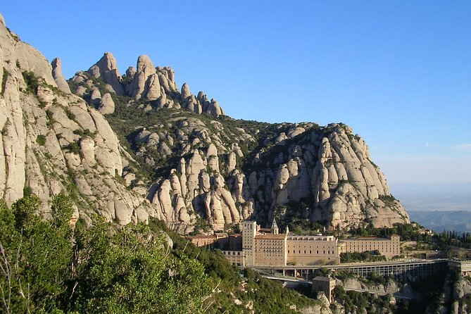 Montserrat Mountain, Wine Tasting & Tapas Lunch - Frequently Asked Questions